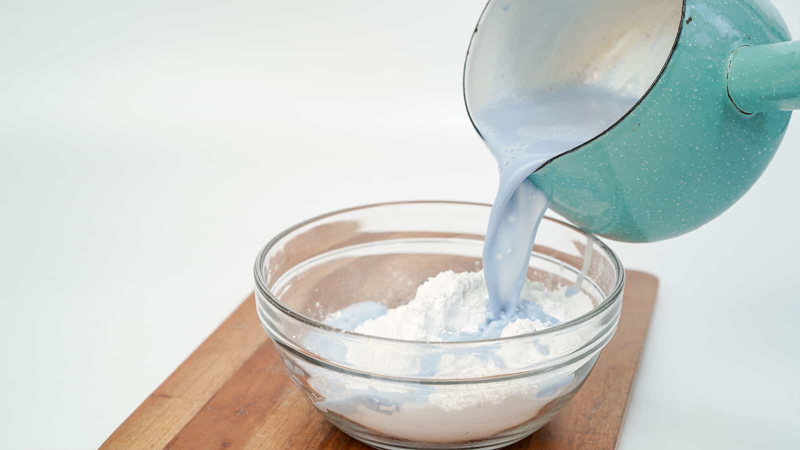 Membuat Si Cantik Kue Talam Bunga Telang - Keluarga Kara