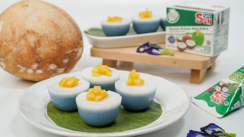 Membuat Si Cantik Kue Talam Bunga Telang - Keluarga Kara